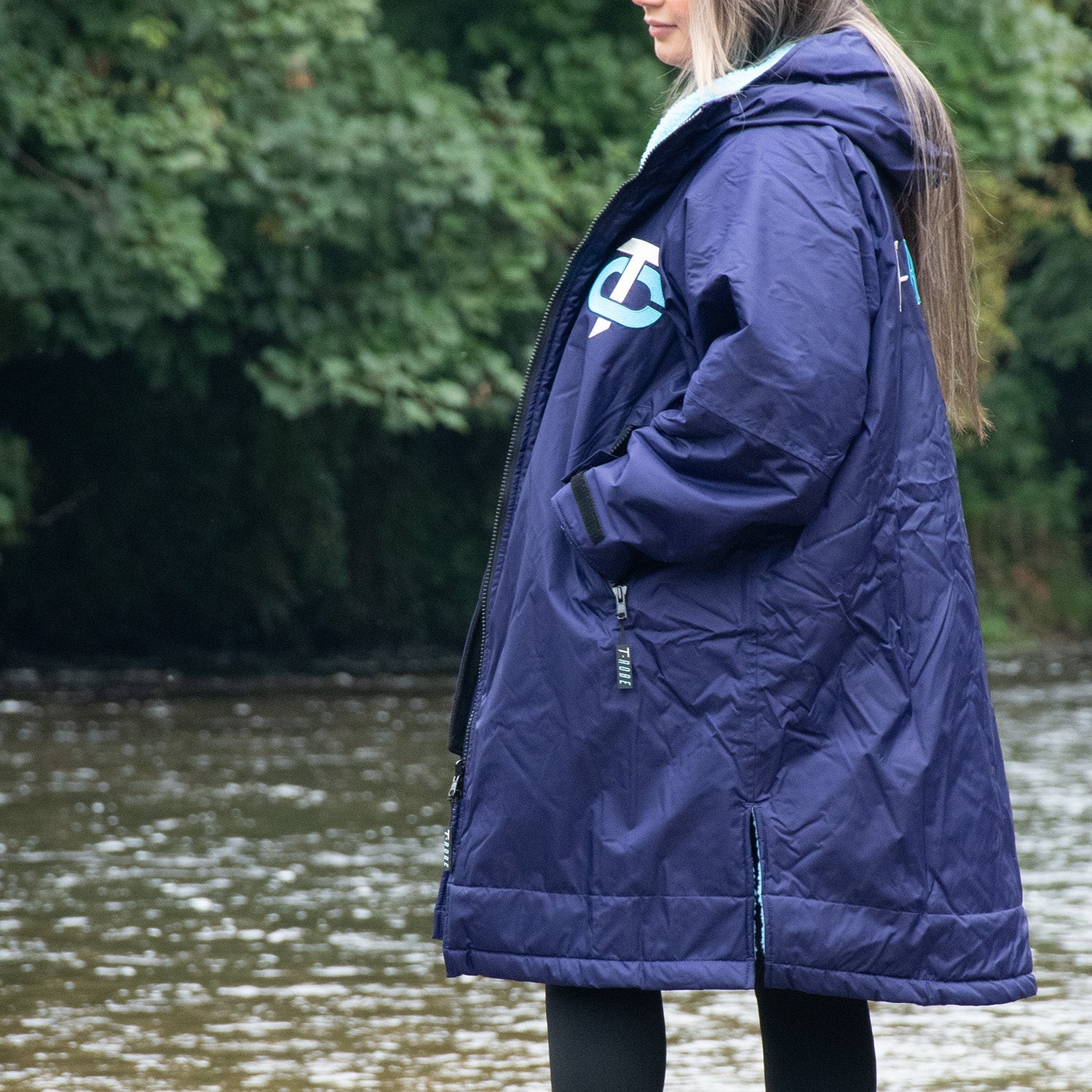 Totalcool Polar Fleece Robe – Ultimate Comfort for Outdoor Adventures